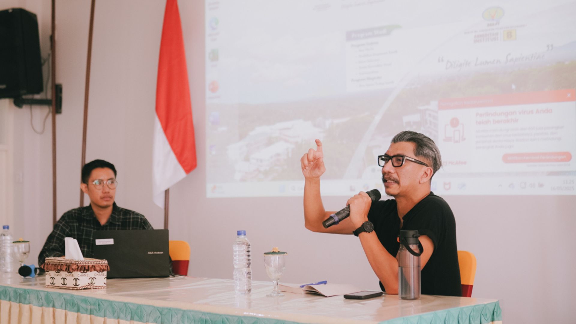 Lectio Brevis Bersama Ugoran Prasad: Membongkar Warisan Kolonialitas ...