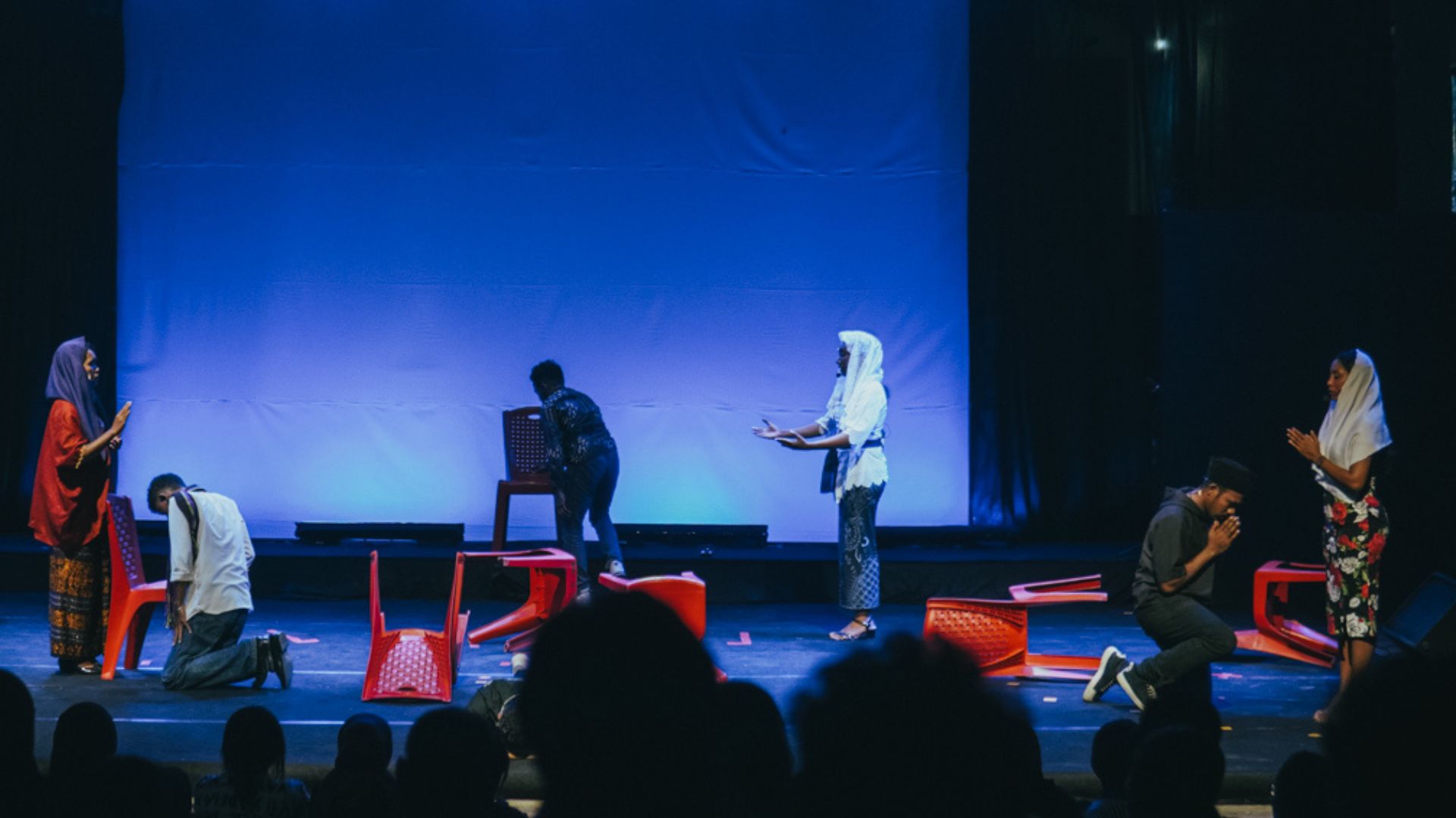 Lectio Divina: Pertunjukan Teater Eksplorasi Doa dan Dosa - maumerelogia